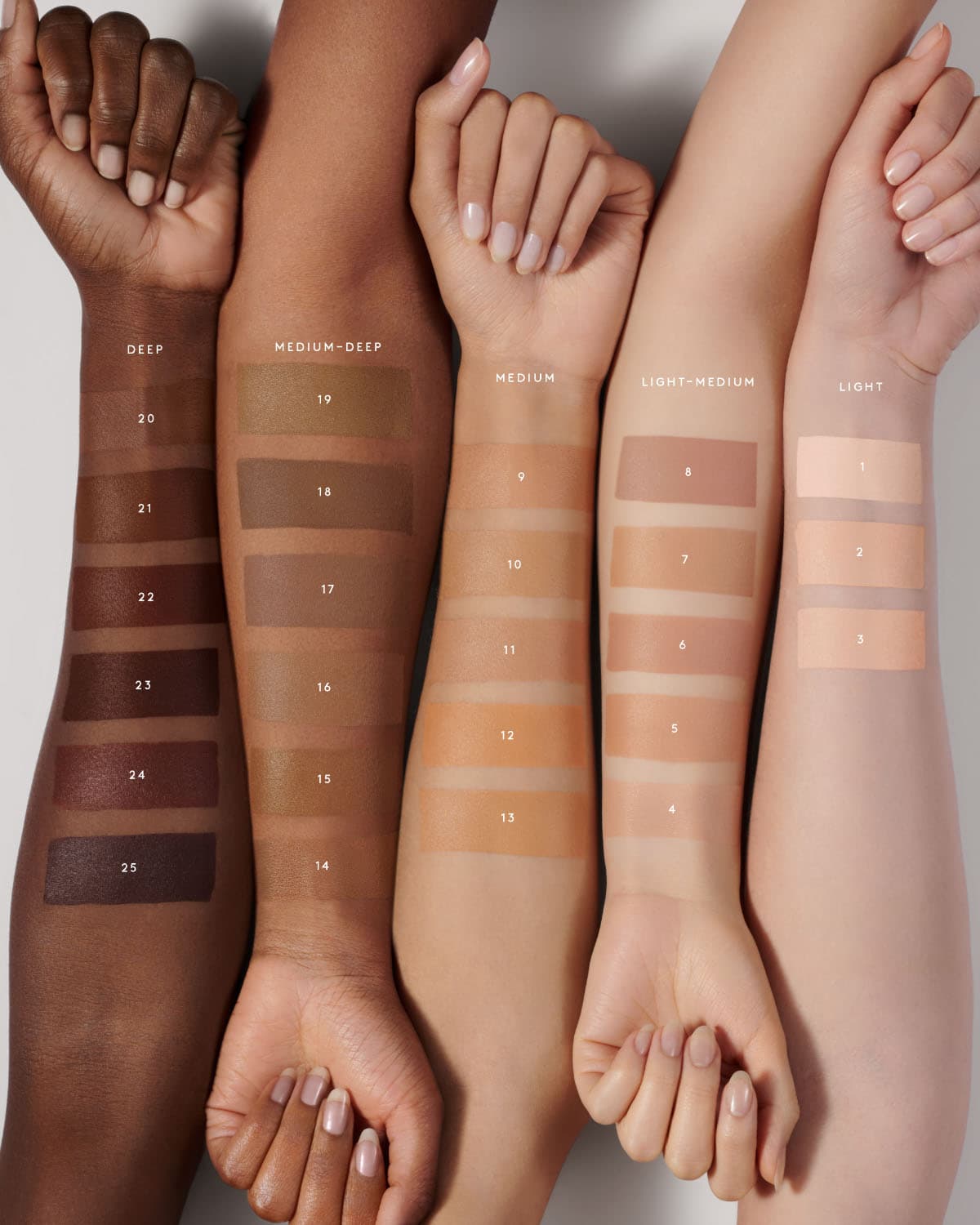 Fenty Beauty lança base e sombra em bastão | beauty buzz